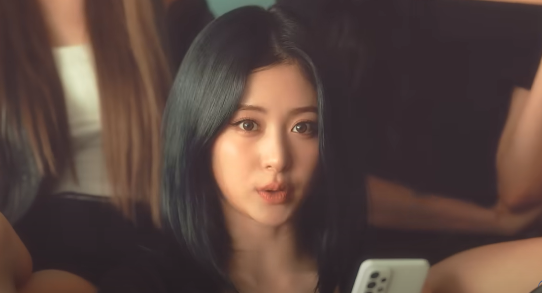 インディードの最新CM（2024）に出演する5人組女性グループは誰？IndeedのCM出演者を紹介。 - CMライフ