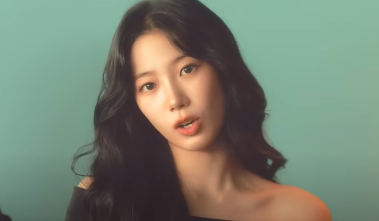 インディードの最新CM（2024）に出演する5人組女性グループは誰？IndeedのCM出演者を紹介。 - CMライフ